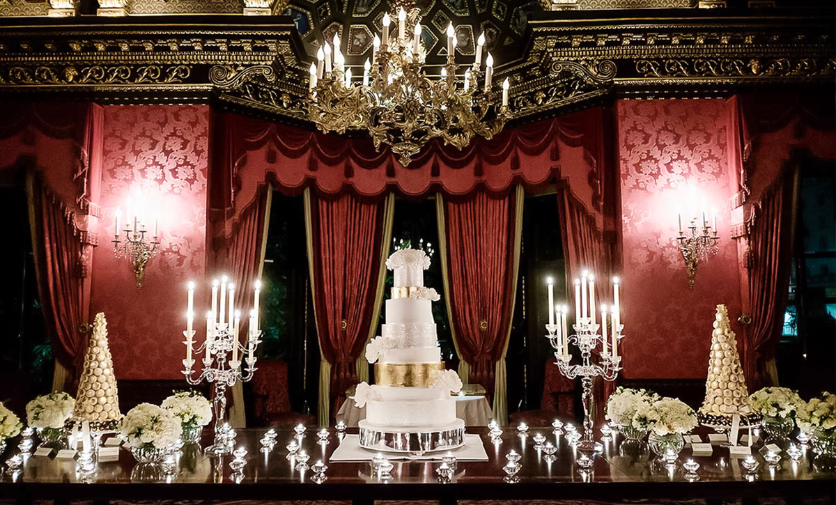WHITE & GOLD DESSERT TABLE | Abigail Bloom | London